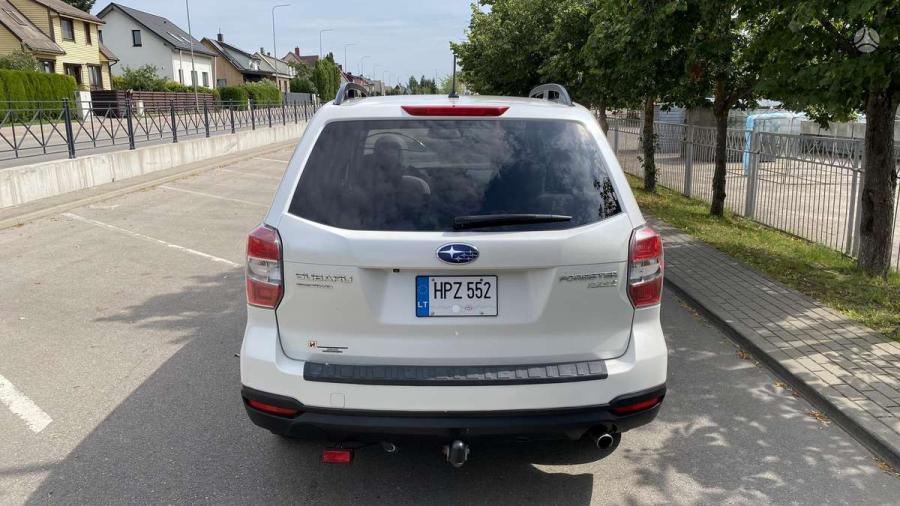 Balts Subaru Forester 2015 Telšiai, ar dzinēja tilpumu 2.50 L un nobraukumu 144 tūkst. km par 8200 €, foto 7 vietnē AUTOMOTO.COM.LV