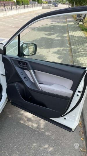 Balts Subaru Forester 2015 Telšiai, ar dzinēja tilpumu 2.50 L un nobraukumu 144 tūkst. km par 8200 €, foto 14 vietnē AUTOMOTO.COM.LV