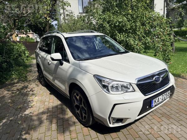 White Subaru Forester 2015 in Riga, with an engine capacity of 2.00 L and mileage of 174 thousand km for 12500 €, photo 2 on AUTOMOTO.COM.LV