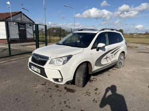White Subaru Forester 2015 in Ukmerge, with an engine capacity of 2.00 L and mileage of 147 thousand km for 6900 €, photo  on AUTOMOTO.COM.LV