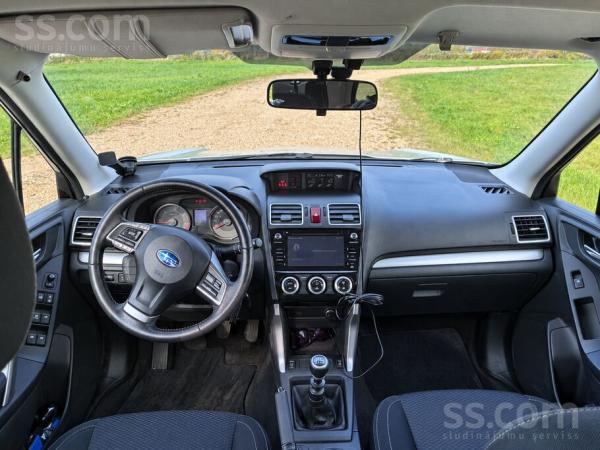 Subaru Forester 2015 Rīga vietnē Balts Subaru Forester 2015 Rīga, ar dzinēja tilpumu 2.00 L un nobraukumu 292 tūkst. km par 6500 €, foto 9 vietnē AUTOMOTO.COM.LV