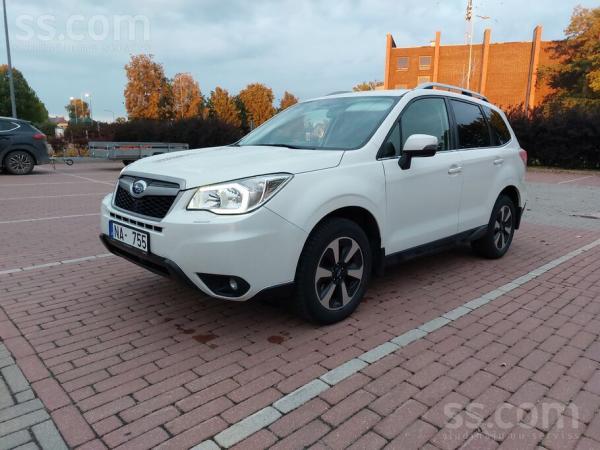 Subaru Forester 2015 Valmiera vietnē Balts Subaru Forester 2015 Valmiera, ar dzinēja tilpumu 2.00 L un nobraukumu 233 tūkst. km par 9555 €, foto 1 vietnē AUTOMOTO.COM.LV