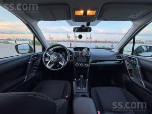 White Subaru Forester 2016 in Riga, with an engine capacity of 2.00 L and mileage of 115 thousand km for 13000 €, photo 4 on AUTOMOTO.COM.LV