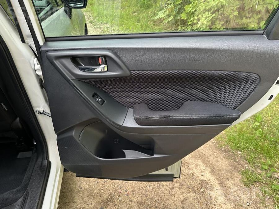Balts Subaru Forester 2016 Rīga, ar dzinēja tilpumu 2.00 L un nobraukumu 135 tūkst. km par 10200 €, foto 14 vietnē AUTOMOTO.COM.LV