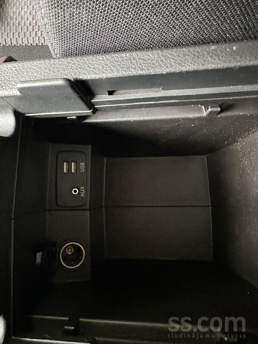 Balts Subaru Forester 2016 Rīga, ar dzinēja tilpumu 2.00 L un nobraukumu 135 tūkst. km par 10200 €, foto 26 vietnē AUTOMOTO.COM.LV