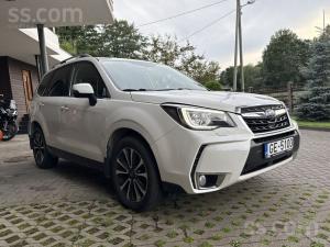 White Subaru Forester 2016 in Riga, with an engine capacity of 2.00 L and mileage of 149 thousand km for 15000 €, photo 3 on AUTOMOTO.COM.LV