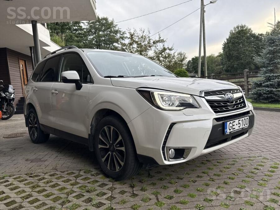 White Subaru Forester 2016 in Riga, with an engine capacity of 2.00 L and mileage of 149 thousand km for 15000 €, photo 3 on AUTOMOTO.COM.LV