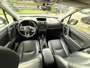 White Subaru Forester 2016 in Riga, with an engine capacity of 2.00 L and mileage of 149 thousand km for 15000 €, photo 8 on AUTOMOTO.COM.LV