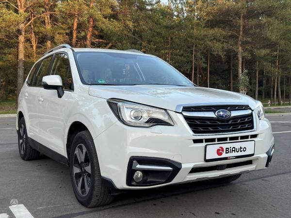 White Subaru Forester 2016 in Utena, with an engine capacity of 2.00 L and mileage of 265 thousand km for 9300 €, photo 1 on AUTOMOTO.COM.LV