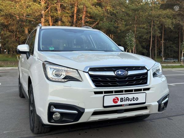 White Subaru Forester 2016 in Utena, with an engine capacity of 2.00 L and mileage of 265 thousand km for 9300 €, photo 4 on AUTOMOTO.COM.LV
