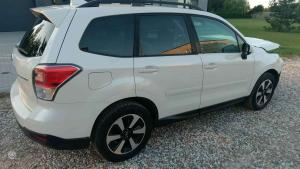 Balts Subaru Forester 2018 Klaipėda, ar dzinēja tilpumu 2.50 L un nobraukumu 250 tūkst. km par 8499 €, foto 5 vietnē AUTOMOTO.COM.LV