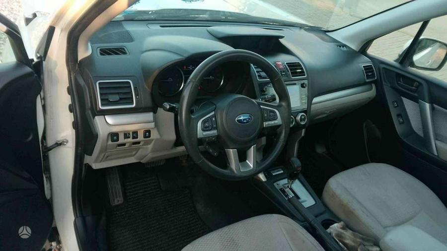 Balts Subaru Forester 2018 Klaipėda, ar dzinēja tilpumu 2.50 L un nobraukumu 250 tūkst. km par 8499 €, foto 12 vietnē AUTOMOTO.COM.LV