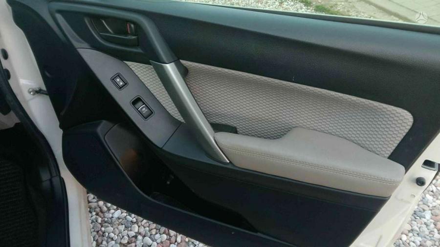 Balts Subaru Forester 2018 Klaipėda, ar dzinēja tilpumu 2.50 L un nobraukumu 250 tūkst. km par 8499 €, foto 17 vietnē AUTOMOTO.COM.LV