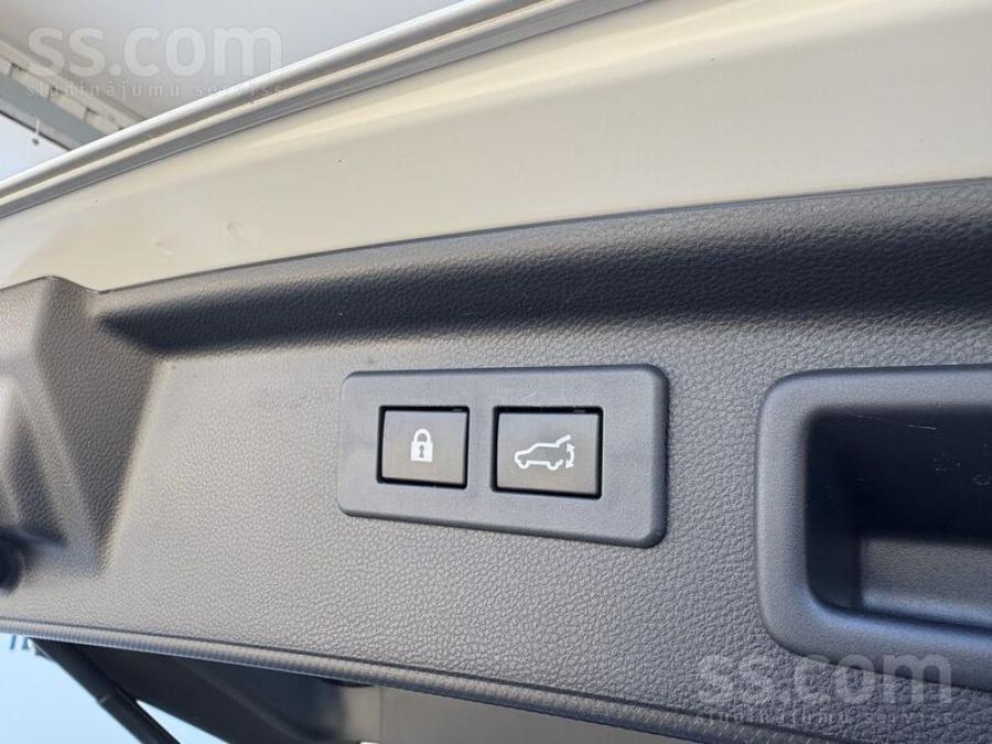 Balts Subaru Forester 2019 Rīga, ar dzinēja tilpumu 2.00 L un nobraukumu 77 tūkst. km par 21900 €, foto 24 vietnē AUTOMOTO.COM.LV