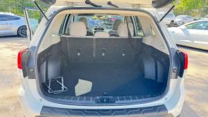 White Subaru Forester 2019 in Ukmerge, with an engine capacity of 2.50 L and mileage of 94 thousand km for 11499 €, photo 20 on AUTOMOTO.COM.LV
