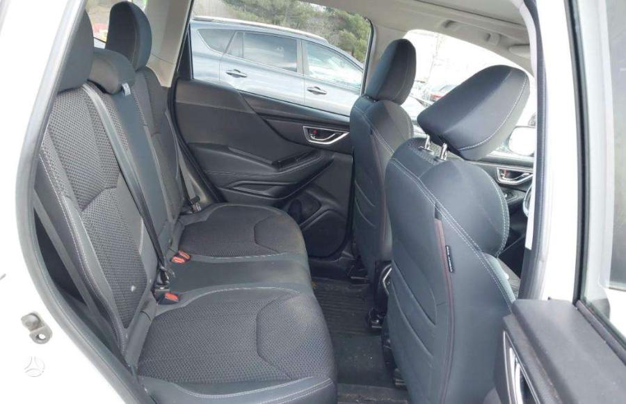 Balts Subaru Forester 2019 Viļņa, ar dzinēja tilpumu 2.50 L un nobraukumu 113 tūkst. km par 9999 €, foto 9 vietnē AUTOMOTO.COM.LV