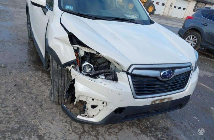 Balts Subaru Forester 2019 Viļņa, ar dzinēja tilpumu 2.50 L un nobraukumu 113 tūkst. km par 9999 €, foto 14 vietnē AUTOMOTO.COM.LV