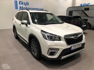 White Subaru Forester 2020 in Kaunas, with an engine capacity of 0.00 L and mileage of 48 thousand km for 31359 €, photo  on AUTOMOTO.COM.LV
