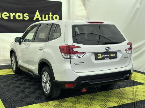 White Subaru Forester 2020 in Vilnius, with an engine capacity of 2.50 L and mileage of 76 thousand km for 17990 €, photo 6 on AUTOMOTO.COM.LV