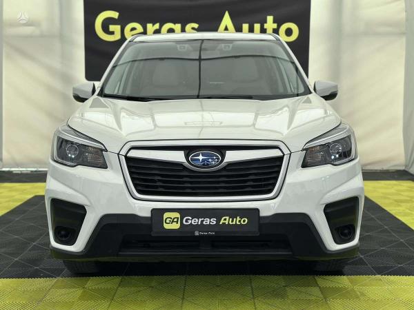 White Subaru Forester 2020 in Vilnius, with an engine capacity of 2.50 L and mileage of 76 thousand km for 14999 €, photo 2 on AUTOMOTO.COM.LV