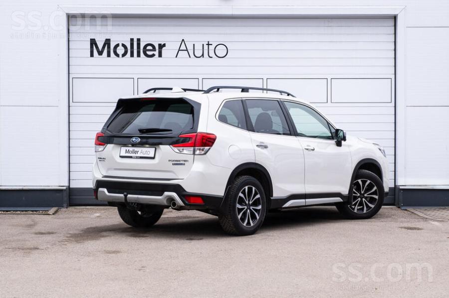 Balts Subaru Forester 2021 Rīga, ar dzinēja tilpumu 2.00 L un nobraukumu 50 tūkst. km par 24750 €, foto 4 vietnē AUTOMOTO.COM.LV