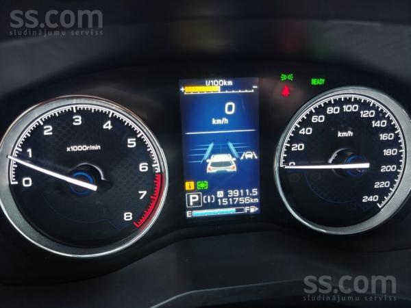 White Subaru Forester 2021 in Riga, with an engine capacity of 2.00 L and mileage of 152 thousand km for 20900 €, photo 5 on AUTOMOTO.COM.LV