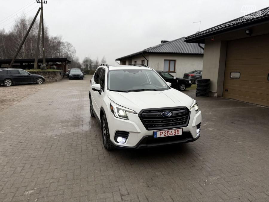 White Subaru Forester 2023 in Radviliskis, with an engine capacity of 2.50 L and mileage of 16 thousand km for 20400 €, photo 12 on AUTOMOTO.COM.LV