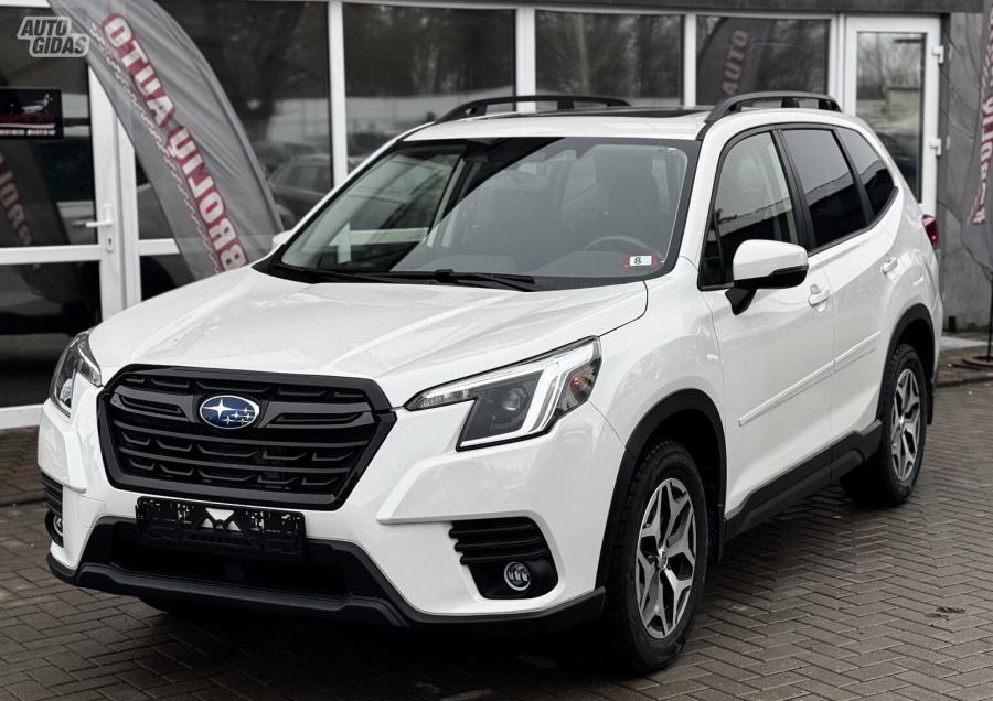 White Subaru Forester 2023 in Radviliskis, with an engine capacity of 2.50 L and mileage of 16 thousand km for 20250 €, photo 5 on AUTOMOTO.COM.LV
