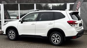 White Subaru Forester 2023 in Radviliskis, with an engine capacity of 2.50 L and mileage of 16 thousand km for 20250 €, photo 7 on AUTOMOTO.COM.LV