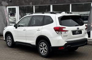 White Subaru Forester 2023 in Radviliskis, with an engine capacity of 2.50 L and mileage of 16 thousand km for 20250 €, photo 9 on AUTOMOTO.COM.LV