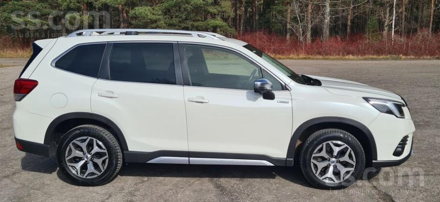 Balts Subaru Forester 2023 Tukums, ar dzinēja tilpumu 2.00 L un nobraukumu 34 tūkst. km par 30900 €, foto 3 vietnē AUTOMOTO.COM.LV