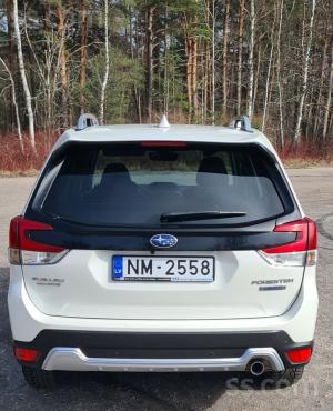 Balts Subaru Forester 2023 Tukums, ar dzinēja tilpumu 2.00 L un nobraukumu 34 tūkst. km par 30900 €, foto 4 vietnē AUTOMOTO.COM.LV