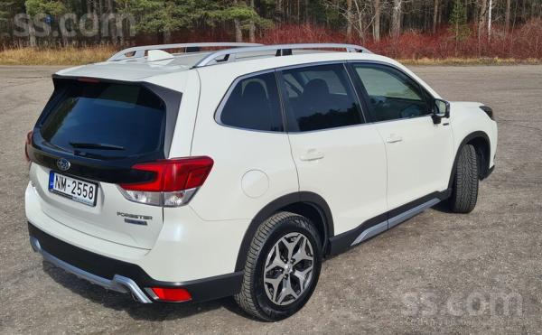 Balts Subaru Forester 2023 Tukums, ar dzinēja tilpumu 2.00 L un nobraukumu 34 tūkst. km par 30900 €, foto 5 vietnē AUTOMOTO.COM.LV