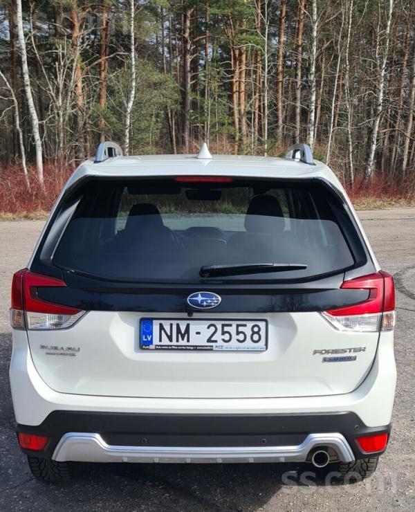 Balts Subaru Forester 2023 Tukums, ar dzinēja tilpumu 2.00 L un nobraukumu 34 tūkst. km par 28900 €, foto 3 vietnē AUTOMOTO.COM.LV