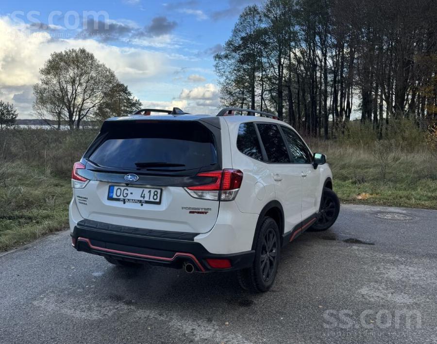 White Subaru Forester 2024 in Riga, with an engine capacity of 2.50 L and mileage of 28 thousand km for 26100 €, photo 8 on AUTOMOTO.COM.LV