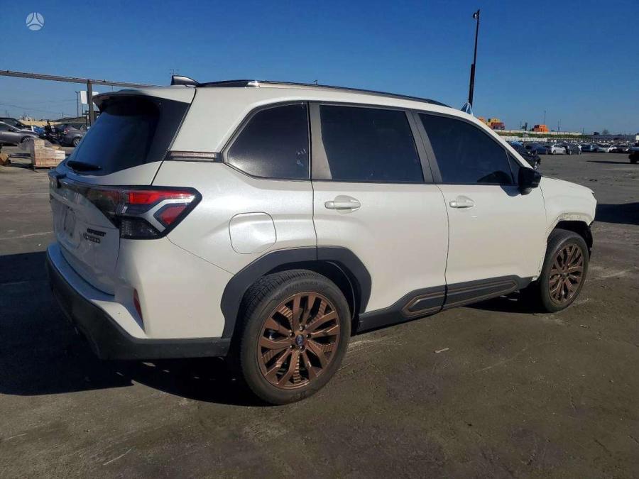White Subaru Forester 2025 in Siauliai, with an engine capacity of 2.50 L and mileage of 39 thousand km for 12800 €, photo 1 on AUTOMOTO.COM.LV