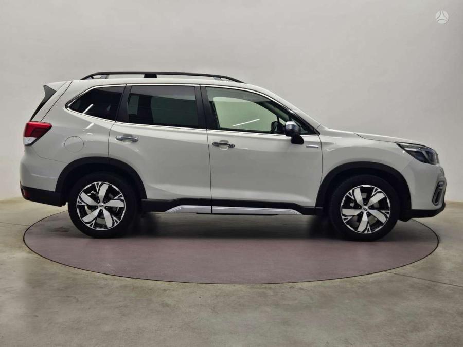 Balts Subaru Forester 2019 Panevēža, ar dzinēja tilpumu 2.00 L un nobraukumu 118 tūkst. km par 19990 €, foto 6 vietnē AUTOMOTO.COM.LV