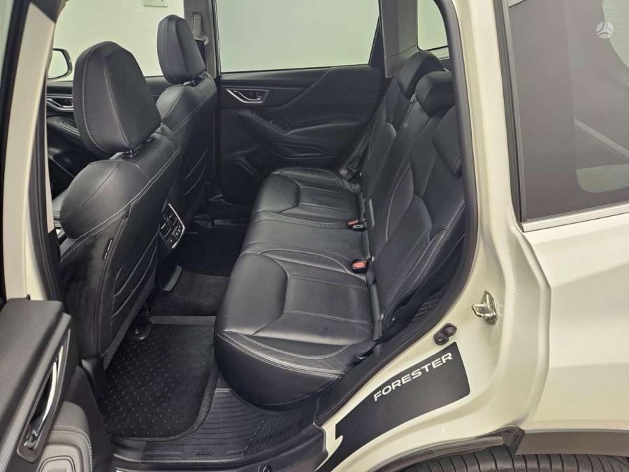 Balts Subaru Forester 2019 Panevēža, ar dzinēja tilpumu 2.00 L un nobraukumu 118 tūkst. km par 19990 €, foto 16 vietnē AUTOMOTO.COM.LV