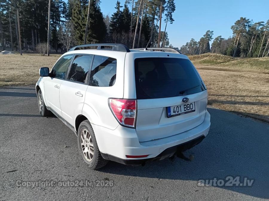 Balts Subaru Forester 2008 Pērnava, ar dzinēja tilpumu 2.00 L un nobraukumu 330 tūkst. km par 3800 €, foto 4 vietnē AUTOMOTO.COM.LV