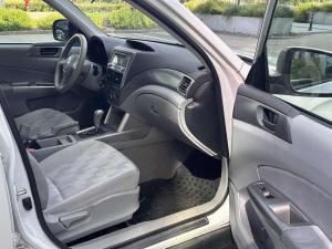 Balts Subaru Forester 2010 Viļņa, ar dzinēja tilpumu 2.50 L un nobraukumu 132 tūkst. km par 3250 €, foto 13 vietnē AUTOMOTO.COM.LV