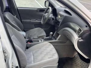 Balts Subaru Forester 2010 Viļņa, ar dzinēja tilpumu 2.50 L un nobraukumu 132 tūkst. km par 3250 €, foto 14 vietnē AUTOMOTO.COM.LV