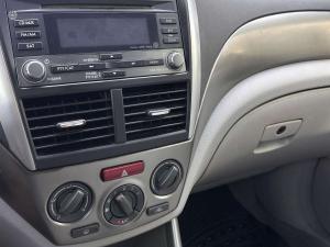 Balts Subaru Forester 2010 Viļņa, ar dzinēja tilpumu 2.50 L un nobraukumu 132 tūkst. km par 3250 €, foto 15 vietnē AUTOMOTO.COM.LV