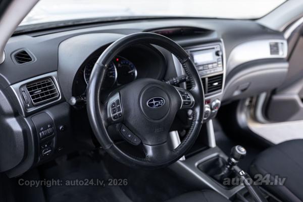 Субару Форестер 2011 в Таллин на AUTOMOTO.COM.LV Белый Субару Форестер 2011 в Таллин, объемом двигателя 2.00 л и пробегом 255 тыс. км за 2999 €, фото 8 на AUTOMOTO.COM.LV