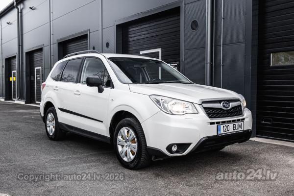 White Subaru Forester 2013 in Tallinn, with an engine capacity of 2.00 L and mileage of 329 thousand km for 6800 €, photo 2 on AUTOMOTO.COM.LV