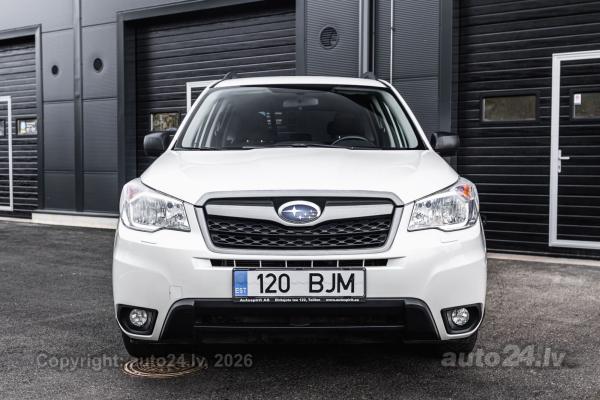 White Subaru Forester 2013 in Tallinn, with an engine capacity of 2.00 L and mileage of 329 thousand km for 6800 €, photo 7 on AUTOMOTO.COM.LV