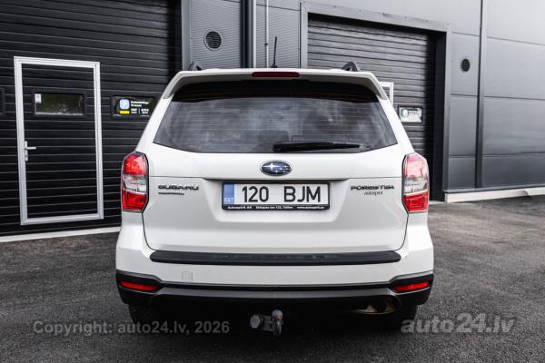 White Subaru Forester 2013 in Tallinn, with an engine capacity of 2.00 L and mileage of 329 thousand km for 6800 €, photo 8 on AUTOMOTO.COM.LV