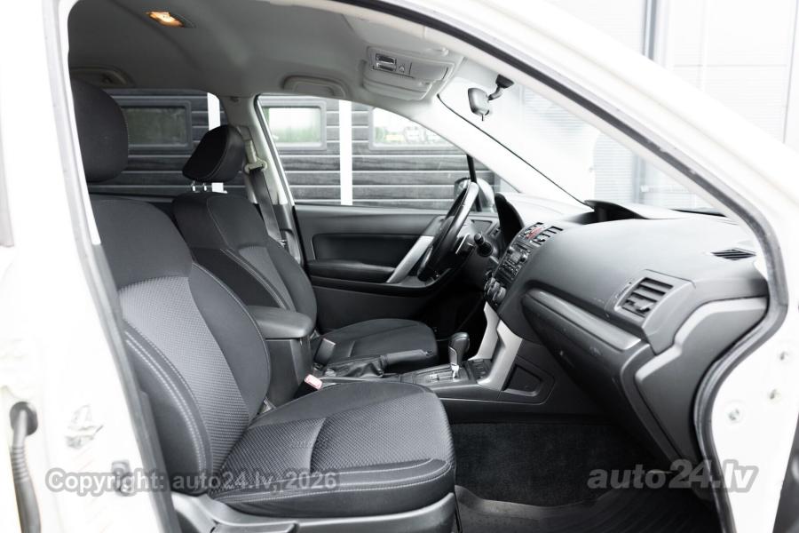 Balts Subaru Forester 2013 Tallina, ar dzinēja tilpumu 2.00 L un nobraukumu 329 tūkst. km par 6800 €, foto 14 vietnē AUTOMOTO.COM.LV