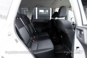 Balts Subaru Forester 2013 Tallina, ar dzinēja tilpumu 2.00 L un nobraukumu 329 tūkst. km par 6800 €, foto 17 vietnē AUTOMOTO.COM.LV
