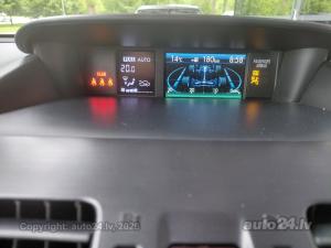 Balts Subaru Forester 2013 Tallina, ar dzinēja tilpumu 2.00 L un nobraukumu 187 tūkst. km par 9900 €, foto 12 vietnē AUTOMOTO.COM.LV