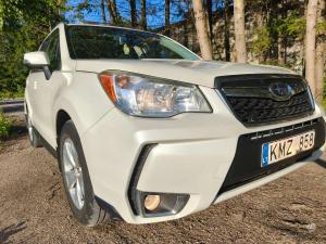 Balts Subaru Forester 2014 Viļņa, ar dzinēja tilpumu 2.50 L un nobraukumu 299 tūkst. km par 4950 €, foto 3 vietnē AUTOMOTO.COM.LV
